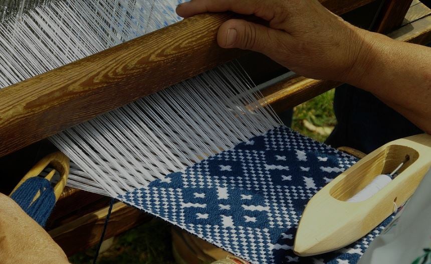 What Is Dobby Fabric? A Simple Guide To This Elegant Weave